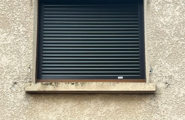 Multibaie | installation menuiseries pvc, volets roulants solaires et ...